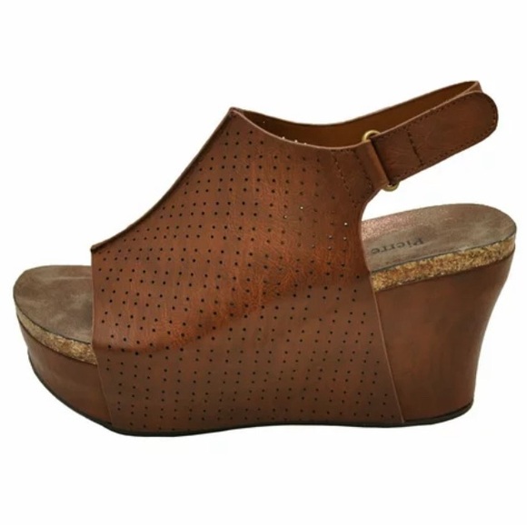 Pierre Dumas | Shoes | Pierre Dumas Hester Brown Leather Open Toe ...